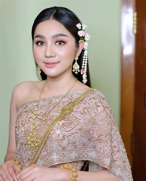 ស្នេហាprivate សុខៗ តារា៣គូនេះ ភ្ជាប់ពាក្យហ្វេនភ្ញាក់ផ្អើលគ្រប់គ្នា Khmerload Cambodia Latest