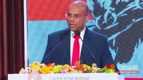 ආචාර්ය හරිනි අමරසූරිය අගමැති ධුරයේ දිවුරුම් දෙයි