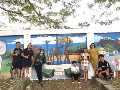 Tim Mural Dalam Kegiatan Hut Kota Poso Sma Gkst 1 Tentena