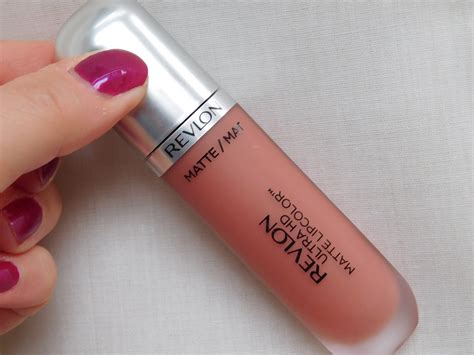 Pretty Perfect Beauty REVIEW Revlon Ultra HD Matte Lipcolor Seduction