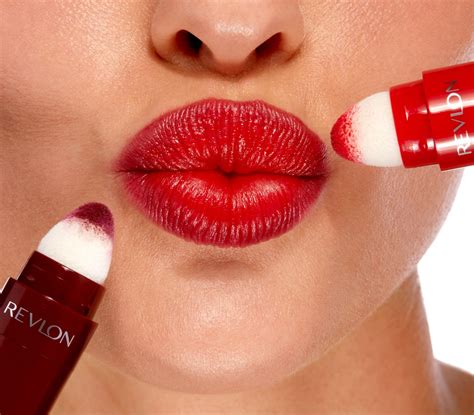 Revlon Israel רבלון ישראל עתידות את הולכת להתאהב ואת לא רוצה להיתפס לא מוכנה הכירי את הבסטי