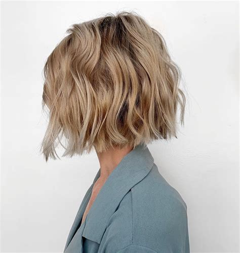 9 Formidable Best Bob Haircuts For Thick Hair