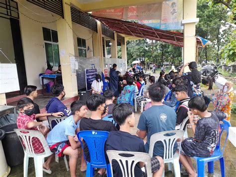 သရက်ချောင်းမြိုနယ်တွင် အသက် ၁၈ နှစ်အထက် ပြည်သူများအား ကိုဗစ် ၁၉ ရောဂါ ကာကွယ်ဆေးများကို ရာနှုန