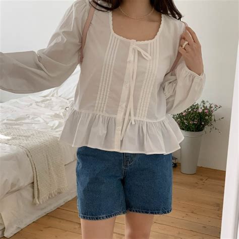 이센치 프룻 핀턱 리본 블라우스