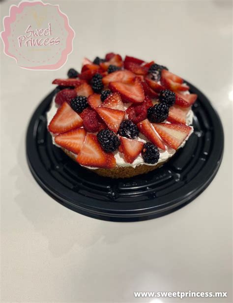 Mostachón De Frutos Rojos The Sweet Dessert Princess