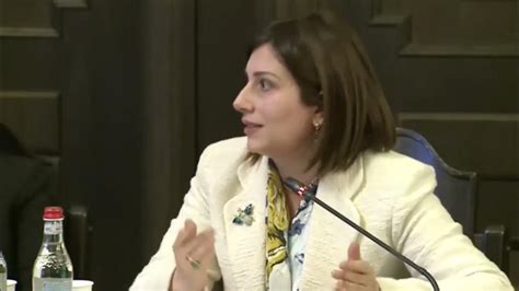 Նոր փոփոխություն` երեխա չունեցող ընտանիքների և չամուսնացած կանանց համար Youtube