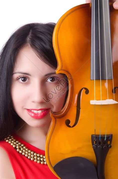 어린 소녀 흰색 배경에 바이올린 연주 사진 무료 다운로드 Lovepik