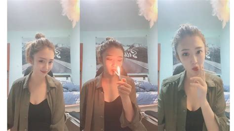 Chinese Sweet Girl Xiaorans Smoking And Chatting Livestream 092