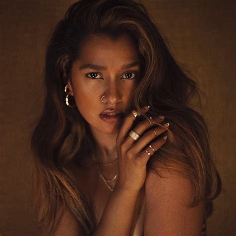 Ayesha Hussain Amck Dance