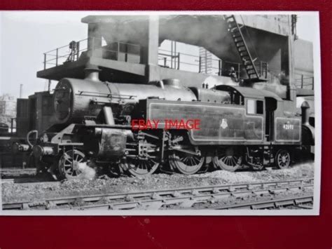 Photo Lms Class 4p Loco No 42693 At Dundee 3 4 57 £2 00 Picclick Uk