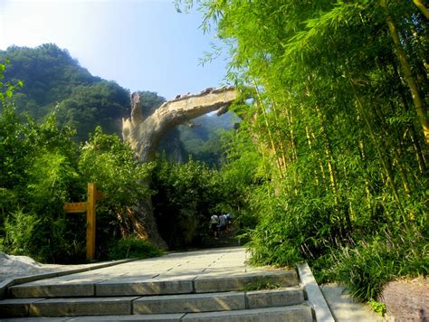 南召旅游河南山风景区八里沟大山谷图库