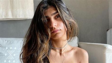 Mia Khalifa Comparte Una Foto Con Su Nuevo Auto Tork