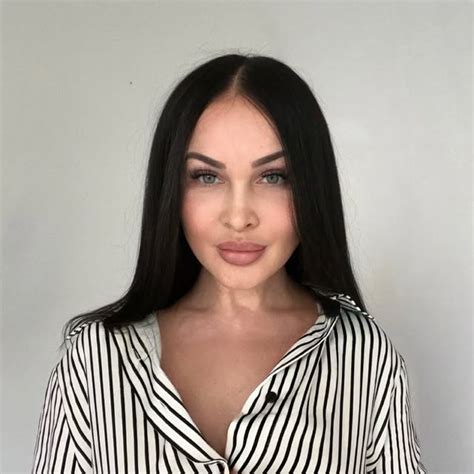 Lina Valentina Lina Valentina Threads Say More