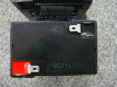 RB640B 互換 完全密封型鉛蓄電池 6V 4.5Ah x 2個 UPS Matrix(発電機、変圧器、充電器)｜売買されたオークション情報 ...
