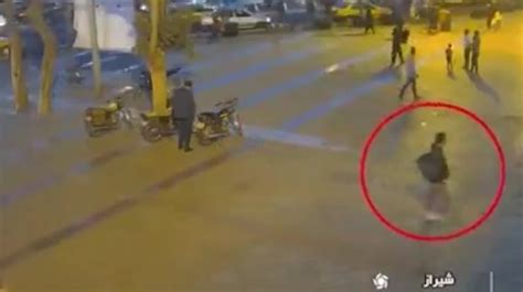 ببینید جدیدترین تصاویر دوربین مدار بسته از تروریست در لحظه حمله به