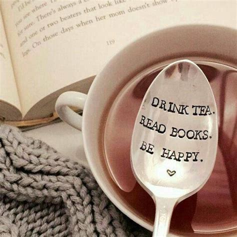 Тайната Спомних си как една сутрин бях открил случайно на един бор пашкул на пеперуда и то