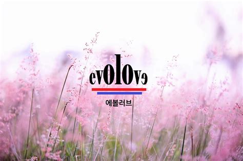 꾸미지헤어 레인보우 컬러 🌈🌈 ⠀ 남들과는 다른 염색을 원하시고 방문햇던 고객님 ⠀ 센스잇고 창의적인 디자인담당 홍이쌤의 손길에서 레인보우 염색이 만들어졋네요 ㅎㅎ