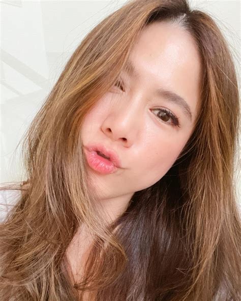 9 ดาราสาวหน้าเด็ก โกงอายุกันแน่ ๆ รู้แล้วอย่าตกใจ The Bangkok Insight