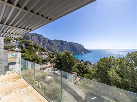 Villa De Luxe Avec Vue Sur Mer à Vendre à Èze 2 800 000 € 275m²