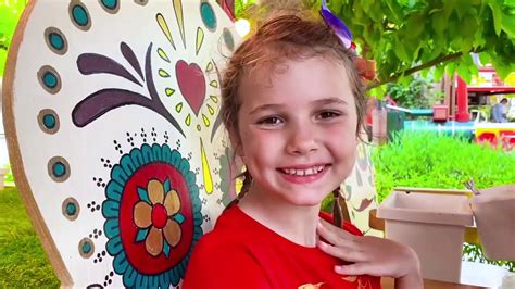 Катя и подружки в парке развлечений Youtube