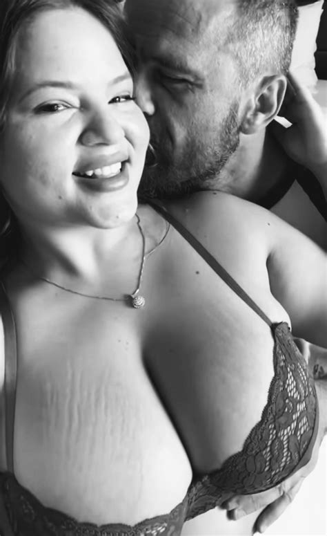 Chava Comforts His Wife Leah And Massages Her Full Latinactivities69