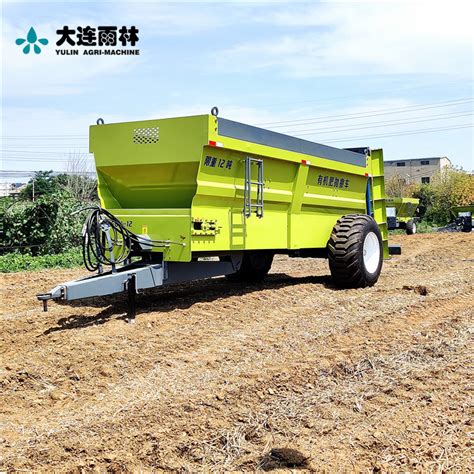大型农田湿粪撒粪车 大连雨林灌溉设备有限公司山东分公司