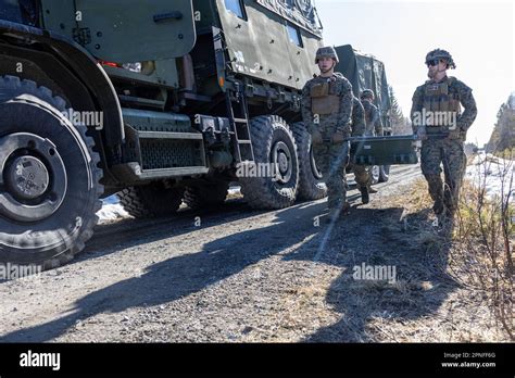 Us Marines With 2d Combat Engineer Battalion 2d Marine Division