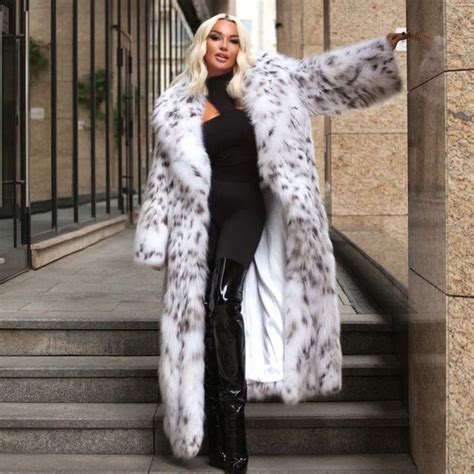 Pin By Mcfloyds On Lynx Fur Coat Sable Fur Coat Fur