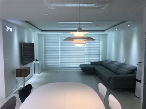 부분시공and홈스타일링으로 완성한 미니멀라이프 신혼집 라이프스타일 슈퍼앱 오늘의집