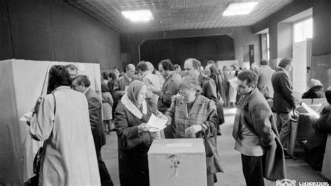 თანახმა ხართ თუ არა აღსდგეს საქართველოს სახელმწიფოებრივი დამოუკიდებლობა“ 31 მარტის ისტორიული