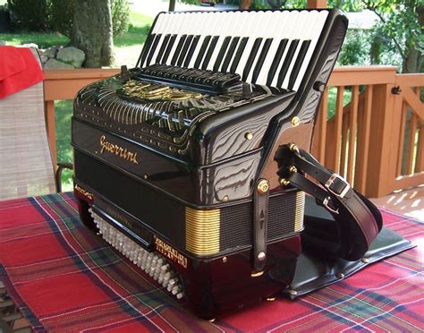 Guerrini Superior 2 President Oro Elegant Accordion