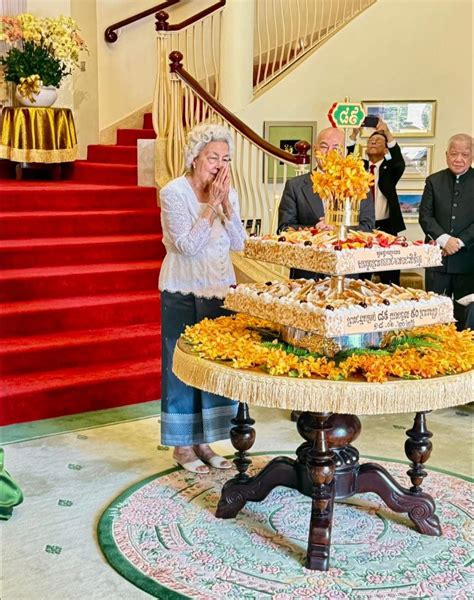 ព្រះករុណាព្រះបាទសម្តេចព្រះបរមនាថនរោត្តម សីហមុនីព្រះចៅក្រុងកម្ពុជាធិបតី