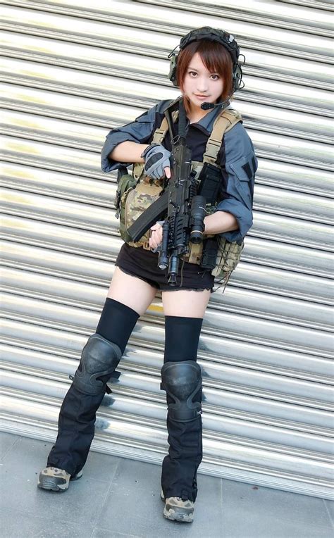 Pin By Alexa June On Cosplay Cosplay Girls Army Girl Tough Girl