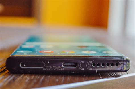 Motorola Edge Review A Solid Return To Form With A Questionable Gimmick Mashable