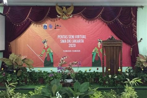 Ide Pentas Seni Yang Unik