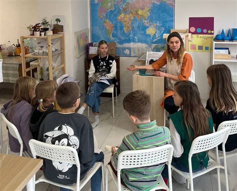 Фрушка Искра Монтессори школа и центр развития для детей и родителей
