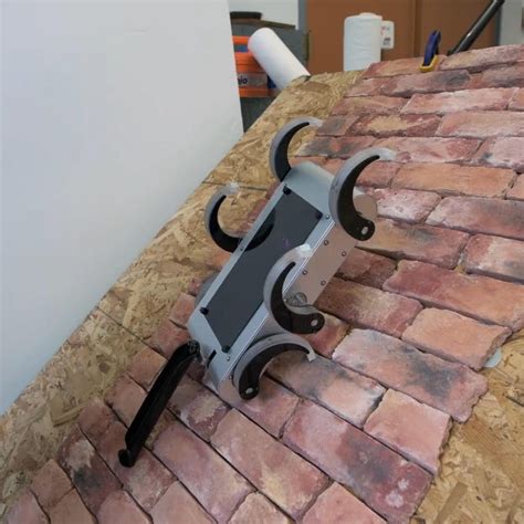 This Cockroach Inspired Robot Is Made To Climb Video Cnet