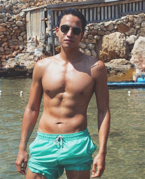 Photo Gallery อยากเป็นสะใภ้นายกฯ เปิดวาร์ปความหล่อ “น้อบ ณภัทร” ลูกชายคนโต “เศรษฐา ทวีสิน”