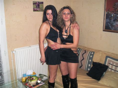 SLUT MILFS X 1560 Porn Pic