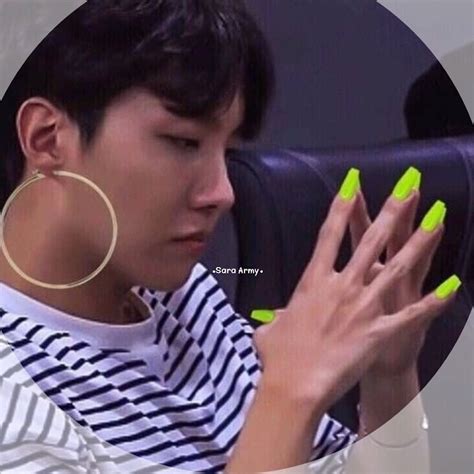 •sara Queen• Youtube