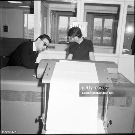 Ibm 709 Photos And Premium High Res Pictures Getty Images