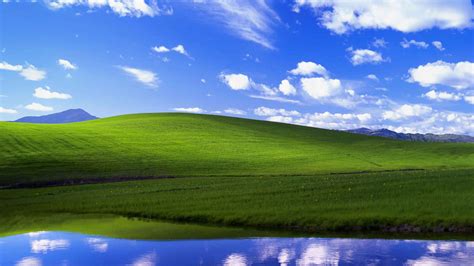 经典XP 蓝天白云绿草地 湖水 风景高清壁纸 壁纸高清