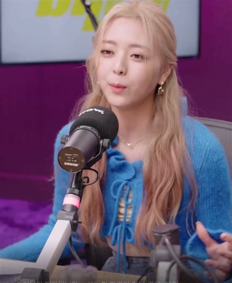 blip 금발여신