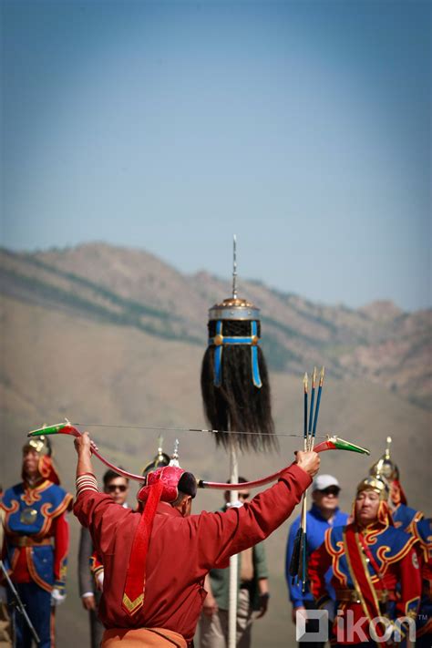 ФОТО Бүх цэргийн Их хар сүлдийг цэнгүүллээ