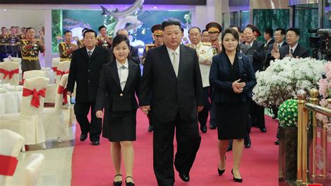 Kim Jong Un May Be Making Daughter Kim Ju Ae North Koreas Next Leader