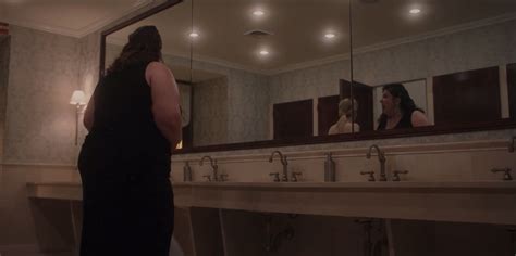 Roberts Pukes In Toilet