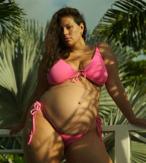 Plus Sized Model Ashley Graham Named Maxims Sexiest Woman 2023