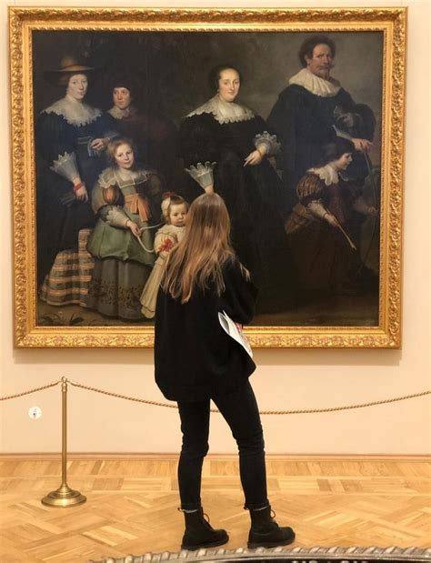 Museum Girl