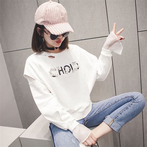 韩版宽松卫衣女破洞女破洞宽松牛仔衣 随意云