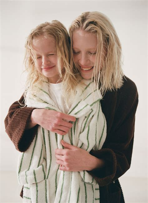 생동감 넘치는 공간 연출 감도 깊은 취향 셀렉트샵 29cm